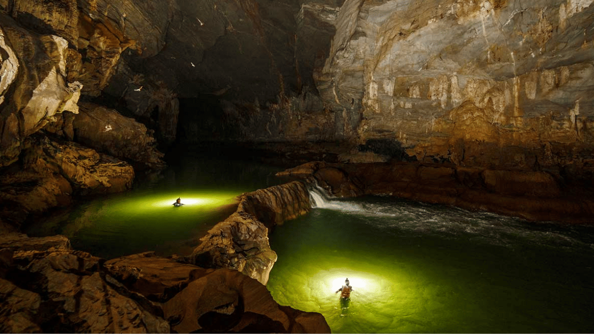 Tu Lan Caves